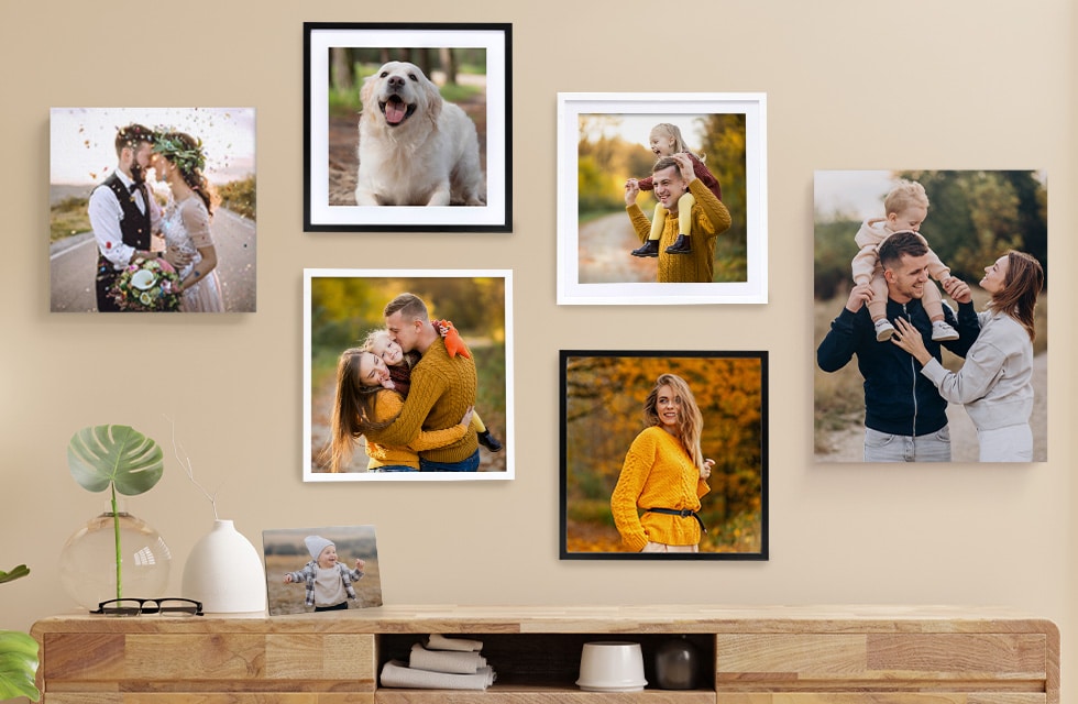 Design Your Own Gallery Wall With Framed Photo Tiles | Snapfish IE